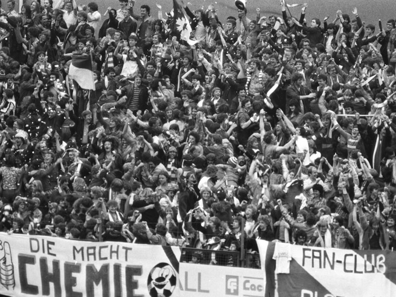 Der Fußball, die Fans und die Stasi: Themenführung im Stasi-Unterlagen ...