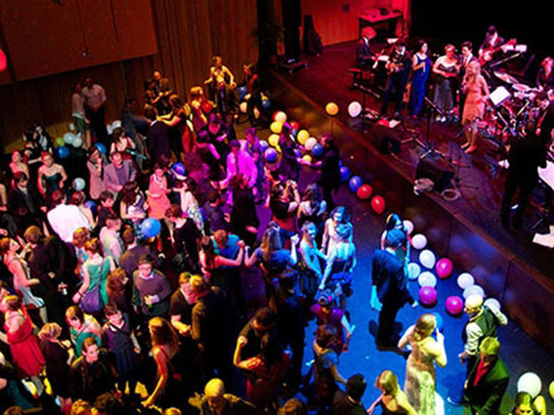 Öffentlicher Hochschulball in der HMT Leipzig - LEIPZIGINFO.DE